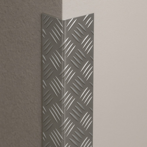 Anti-slip aluminium angle bar – John Steel